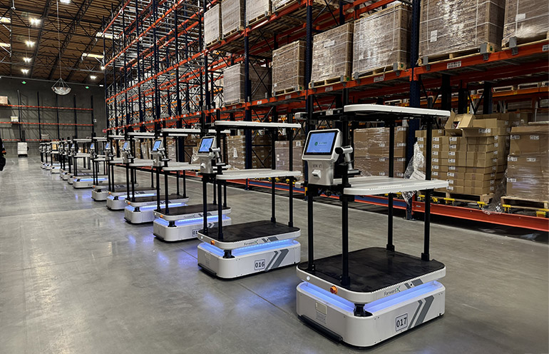 Highline Warren deploys Flex 300-SCB mobile robots at California ...